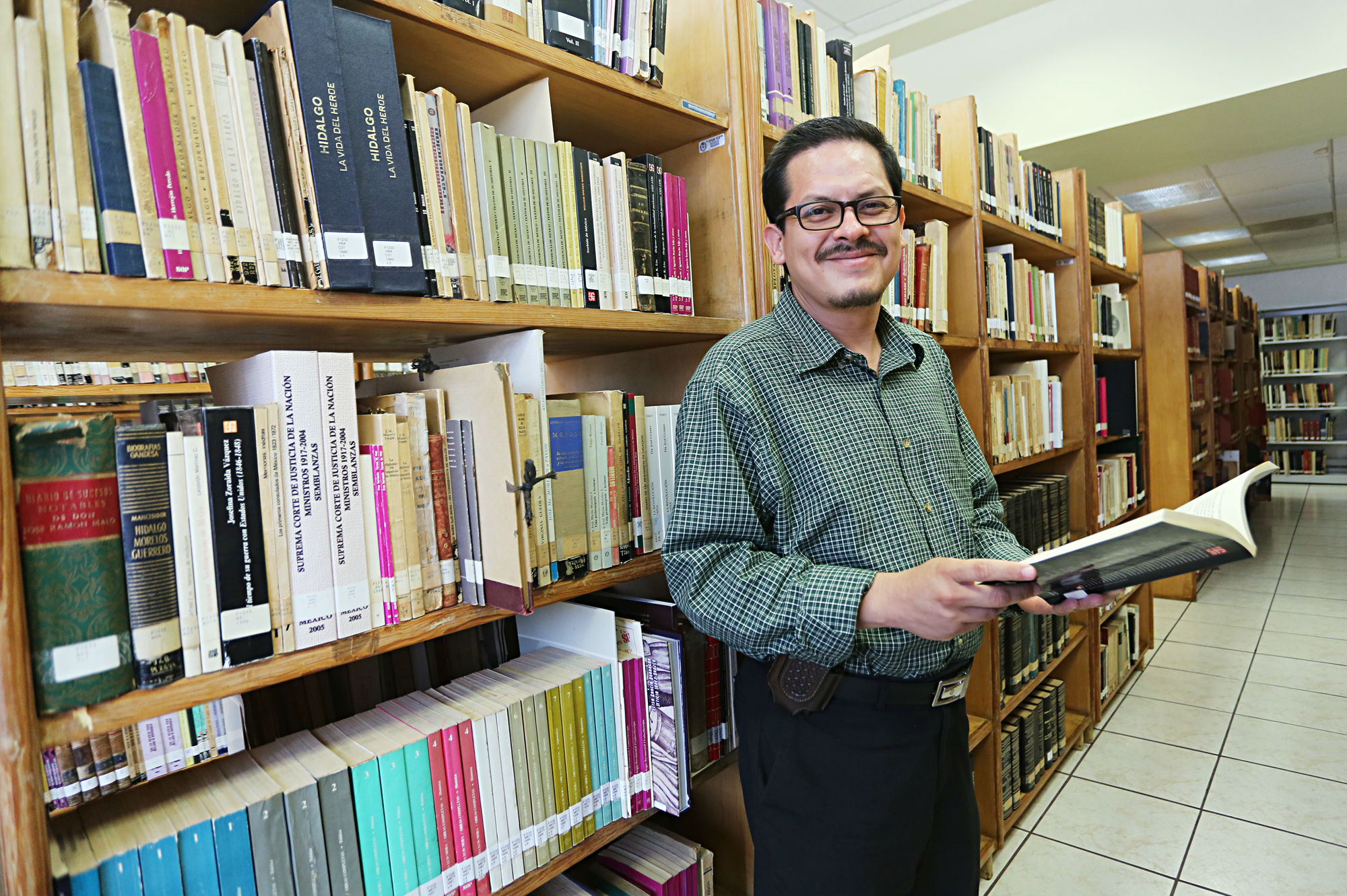 Tinajero Mallozzi, José Renato – Enciclopedia de Escritores de Nuevo León
